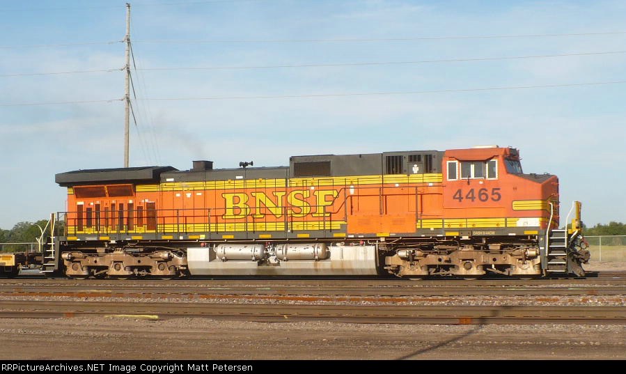 BNSF 4465